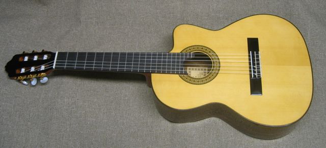 Requinto Guitars from Spain and Mexico